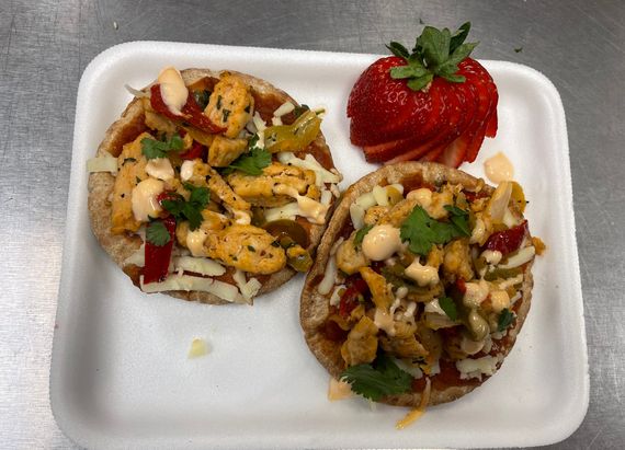 USDA Recipe for Schools | Southwest Chicken Flatbread Box